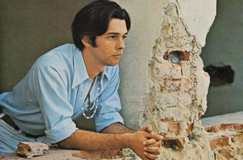 Morre José Mauro, cantor e compositor que sumiu e virou cult, aos 75 ...