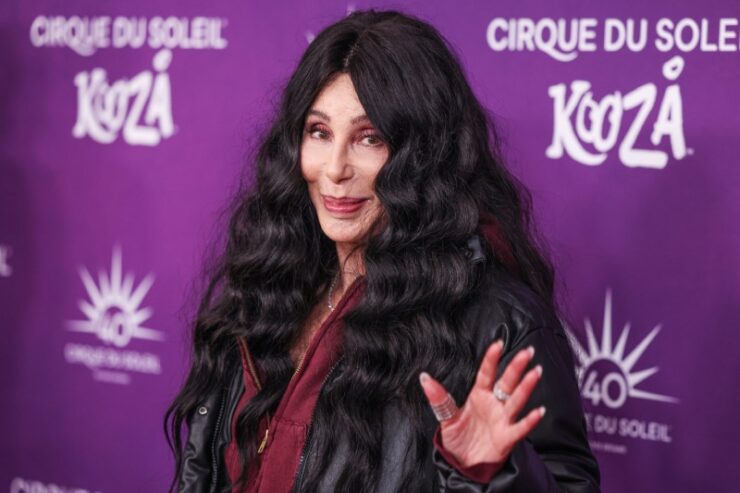 Veja as revelações impressionantes de Cher em sua biografia - Billboard ...