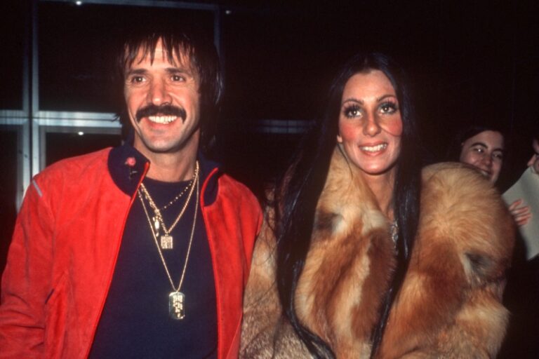 Veja as revelações impressionantes de Cher em sua biografia - Billboard ...