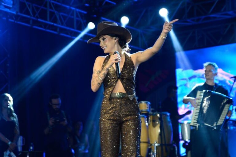 Ana Castela grava novo DVD na arena de Barretos em show extra; veja ...