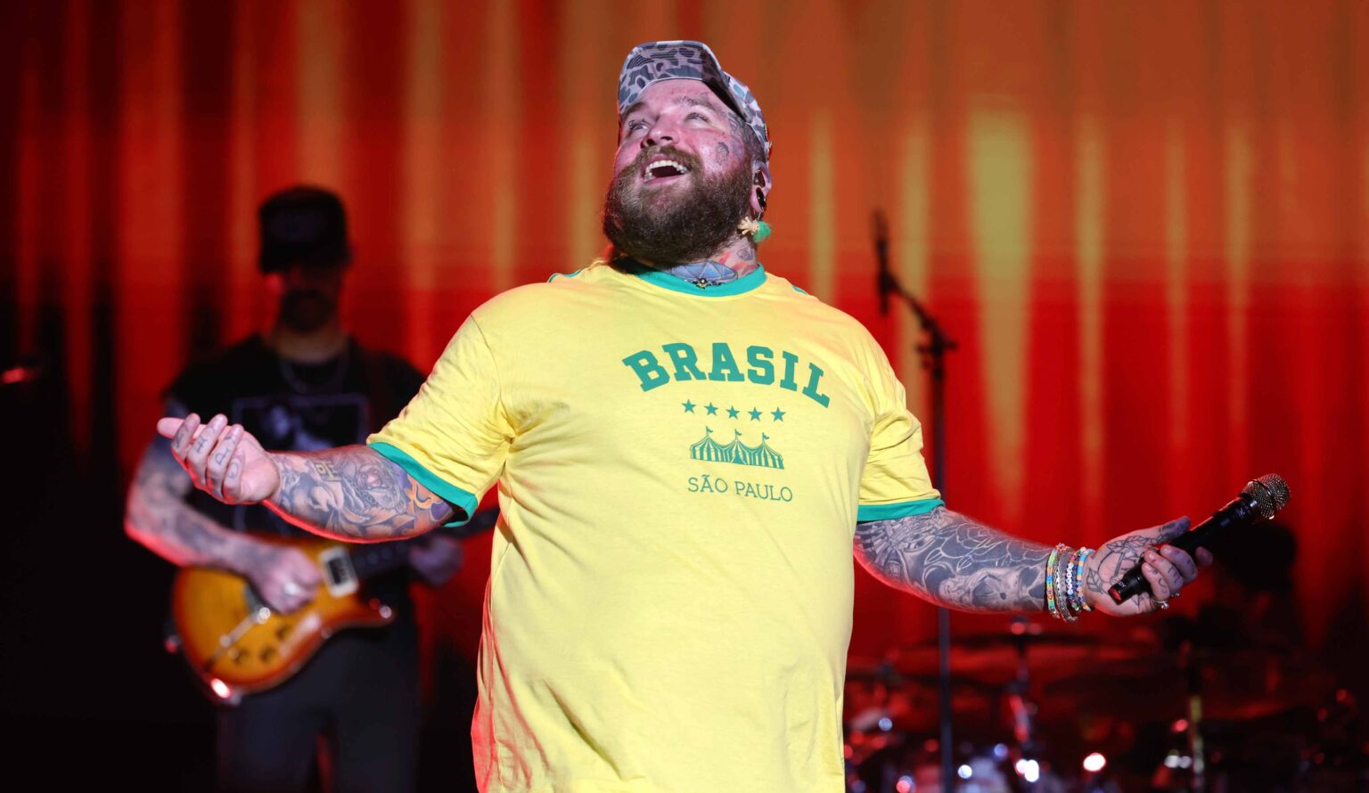 Teddy Swims traz sofrência soul para o Lollapalooza 2025 - Billboard Brasil