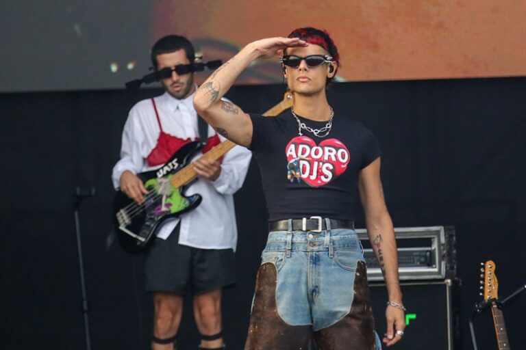 Lollapalooza 2025: veja fotos do show de CA7RIEL & Paco Amoroso no ...