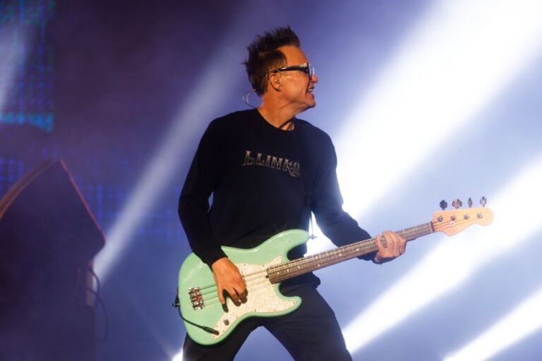Mark Hoppus fala sobre rivalidade entre Blink-182 e Green Day ...