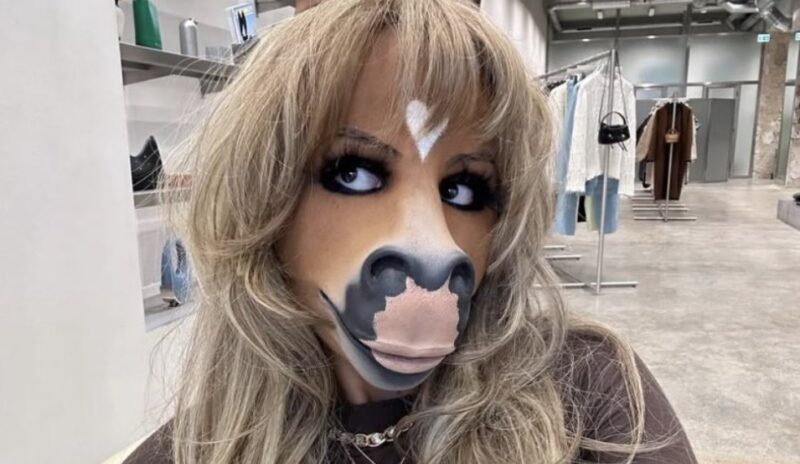 Conheça a DJ HorsegiirL, atração no Coachella 2025