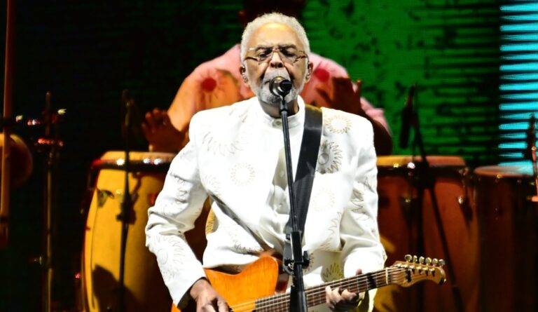 Gilberto Gil comemora 83 anos com família; veja