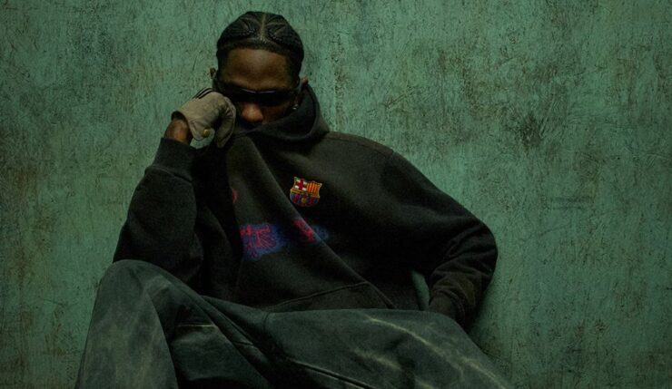 Travis Scott estampa nova camisa do Barcelona; saiba mais