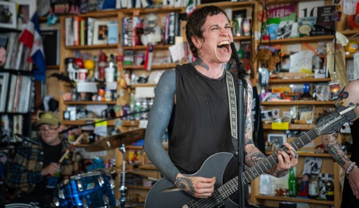 Laura Jane Grace anuncia turnê no Brasil; veja datas e ingressos ...