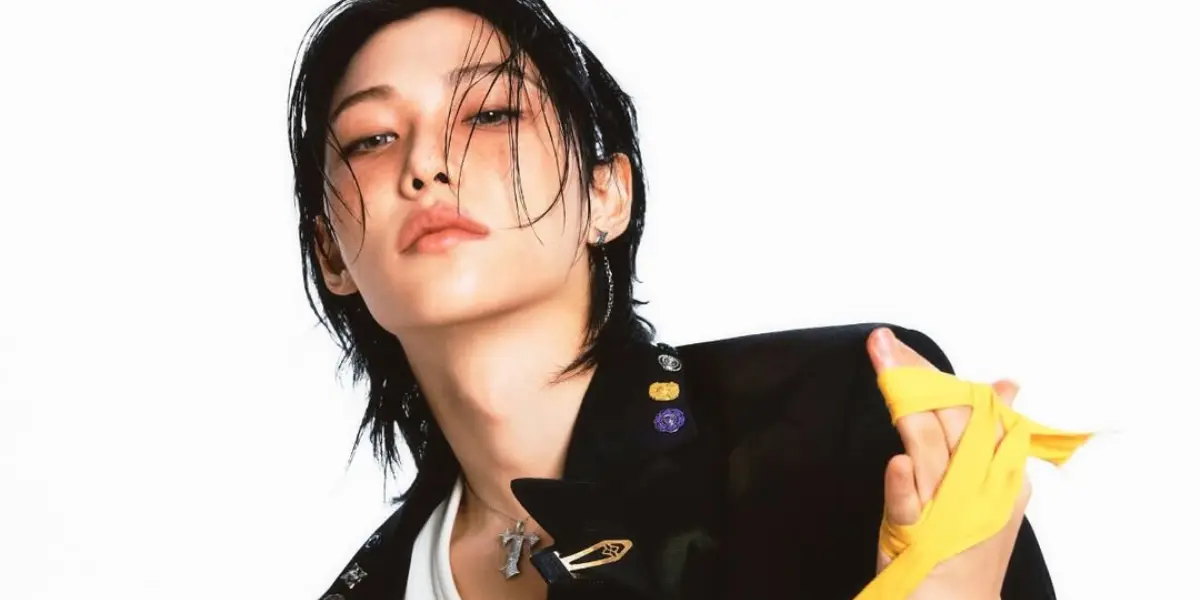 Felix, do Stray Kids, aparece de cabelo preto para novo álbum