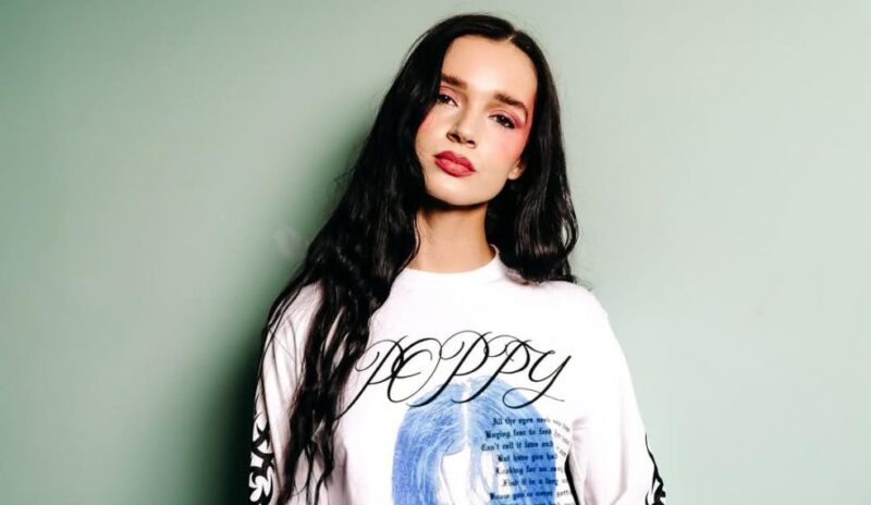 Poppy anuncia show solo em São Paulo - Billboard Brasil