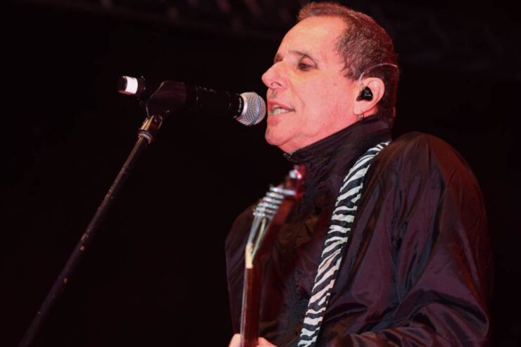 Qual é o estado de saúde de Tony Bellotto, do Titãs?